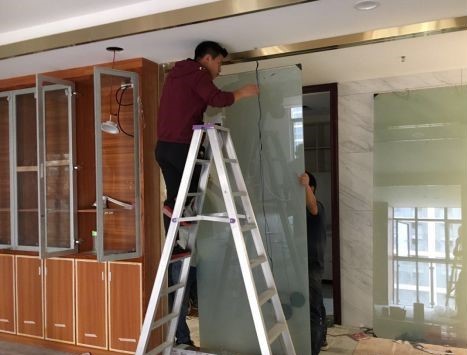 Guided installation steps for dimming glass and atomized glass ...